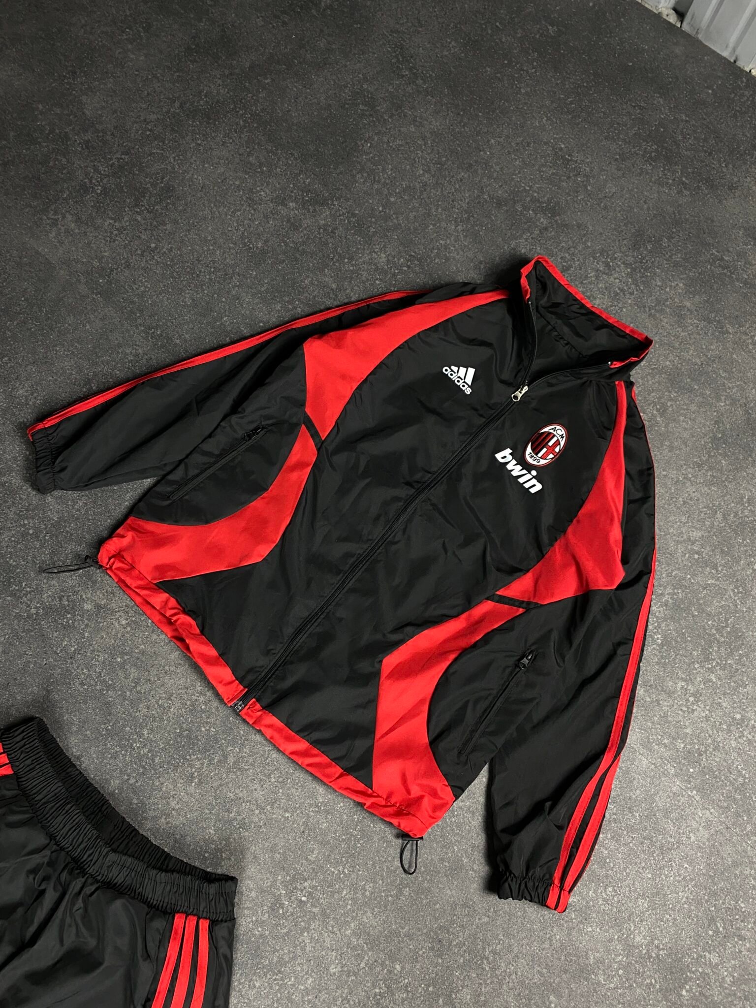 VINTAGE TRACKSUITS – vintage division